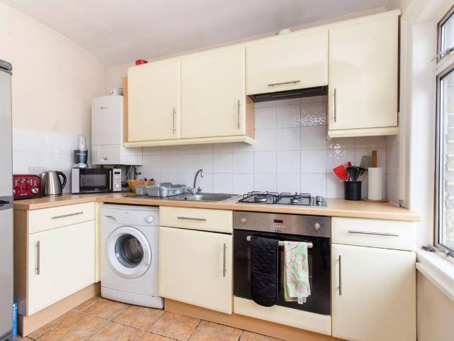 Homefield Road, Wimbledon Village, London SW19, 2 bed flat to rent, £2,200 pcm | PrimeLocation