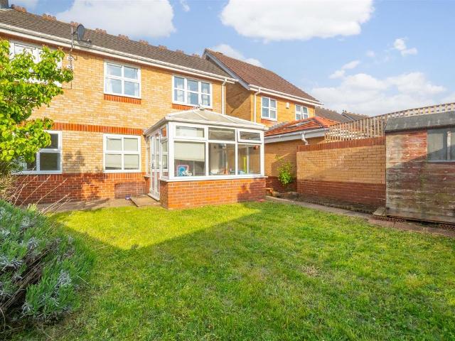 Homeland Drive, Sutton SM2, 4 bed detached house to rent, £2,600 pcm | PrimeLocation