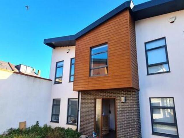 Homelink Terrace, Thorold Road, 2 Bedroom End