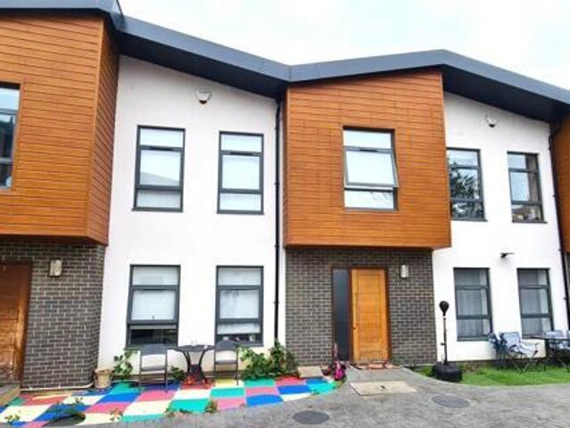 Homelink Terrace, Wood Green, 2 Bedroom End
