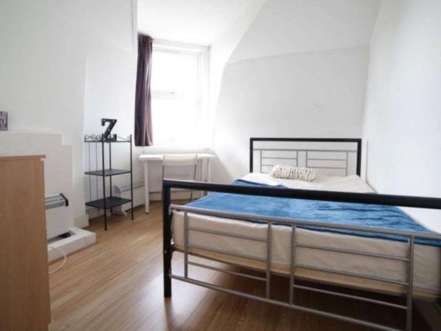 Homely double bedroom in Harringay Has a Room