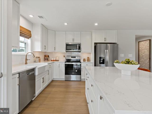 HOMESITE 611 Fontana Circle