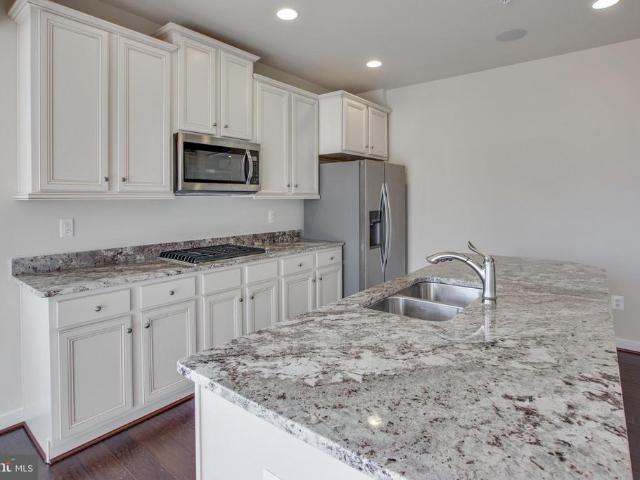 HOMESITE 654 Stuart Street