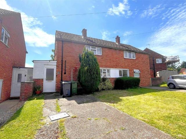 Homestall, Guildford, Surrey, GU2 4 bed semi detached house to rent £2,600 pcm £600 pw