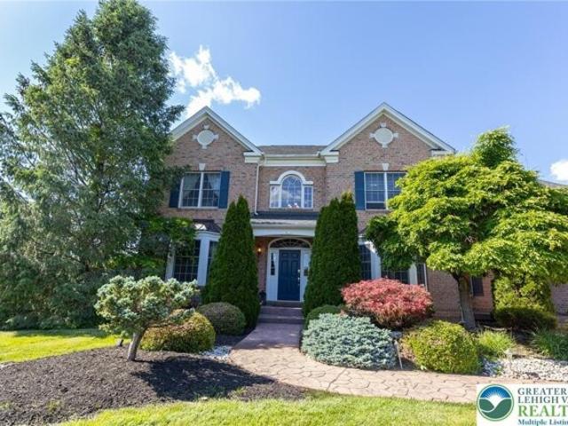 Homestead Dr, Lower Nazareth Township, Home For Sale