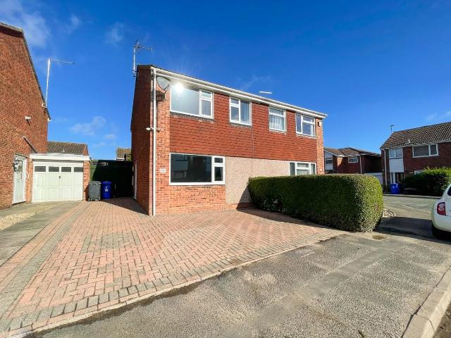 Homestead Drive, Bugbrooke, Northampton NN7, 3 bed semi detached house to rent, £1,250 pcm | PrimeLocation
