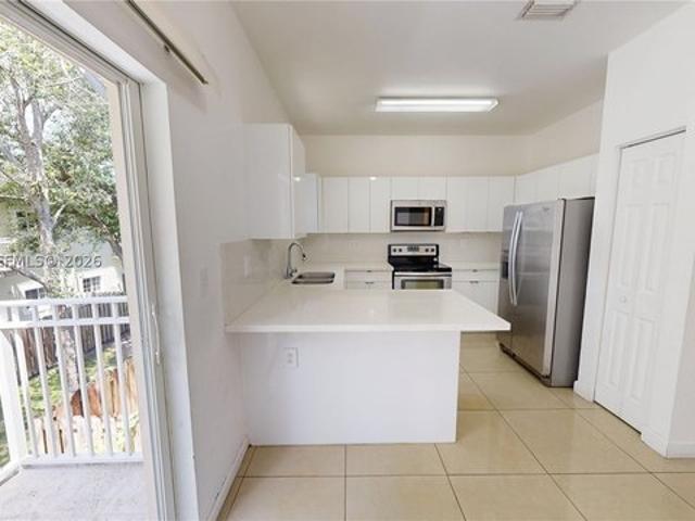Homestead, FL 33033
