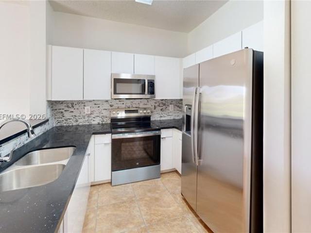 Homestead, FL 33035