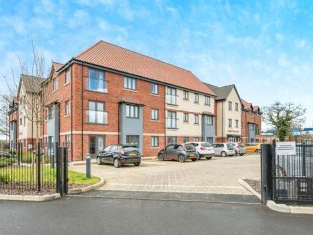 Homestead Place, Stalham, 2 Bedroom Flat