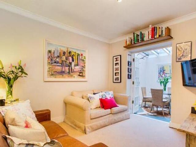 Homestead Road, Fulham, 1 Bedroom Flat