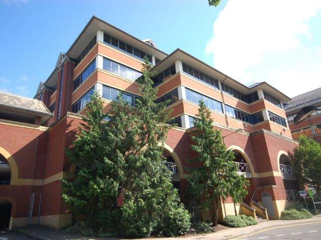 Homestead Road, Rickmansworth WD3 Studio to rent £1,150 pcm £265 pw