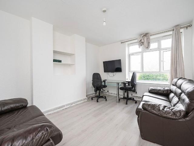 Homerton Road E9, Hackney, London, 2 bed flat to rent, £2,250 pcm | PrimeLocation