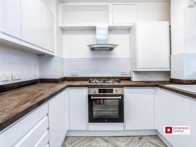 Homerton Road, Hackney, London, E9 3 bed flat to rent £2,950 pcm £681 pw