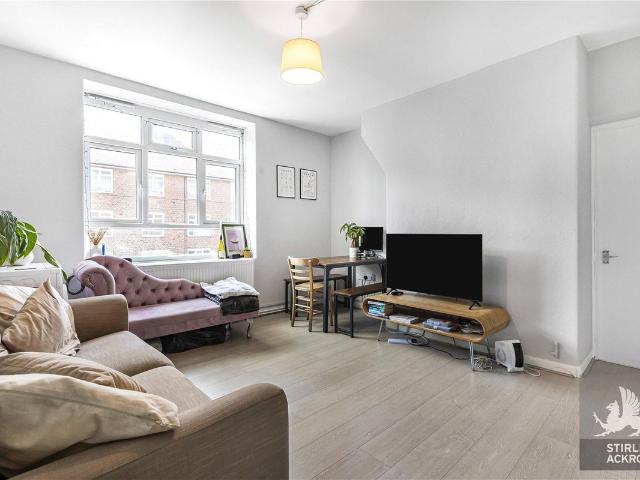 Homerton Road, London E9, 3 bed flat to rent, £2,750 pcm | PrimeLocation
