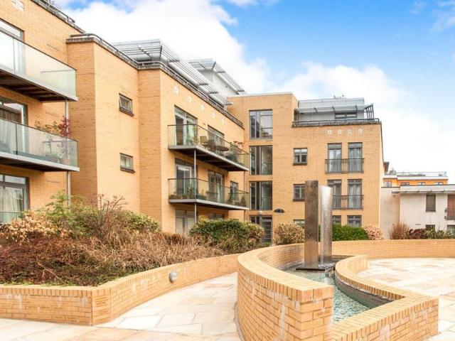 Homerton Street, Cambridge. 1 bed flat to rent £1,600 pcm £369 pw