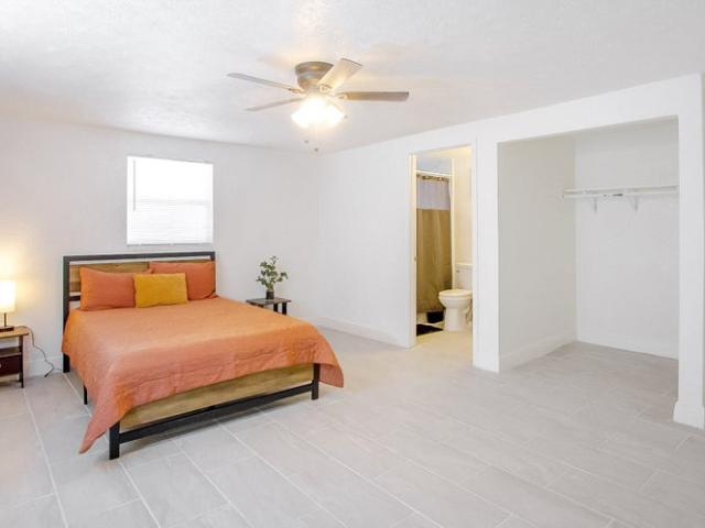 Homey & comfy East Tampa House totally remodel