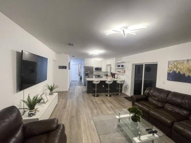 Homey & comfy Miami House