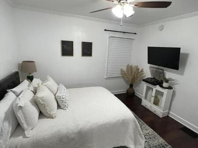 Homey & cozy Atlanta House