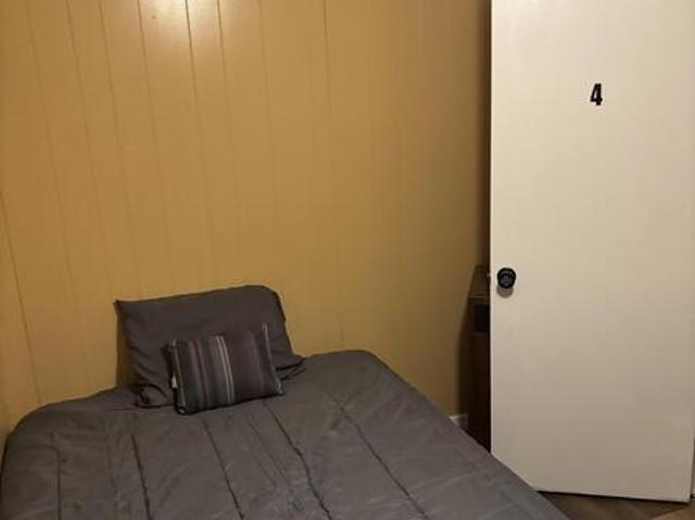 Homey & newly renovated Jacksonville House with Living room