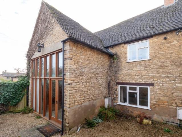Hone Court, Pooles Lane, Charlbury OX7, 2 bed barn conversion to rent, £1,475 pcm | PrimeLocation