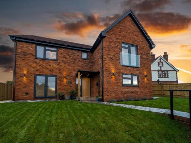 Honey Lane Cholsey OX10 4 bed detached house to rent £3,500 pcm £808 pw