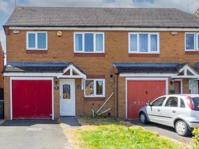 Honeycomb Way, Turves Green, B31 1RA, United Kingdom | 3 bed duplex for rent #138596018 | Rentberry
