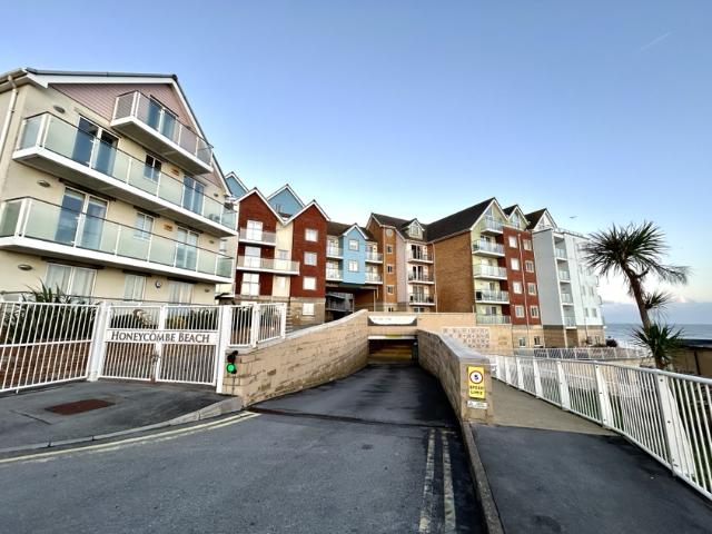 Honeycombe Beach, Boscombe 1 bed apartment to rent £1,050 pcm £242 pw