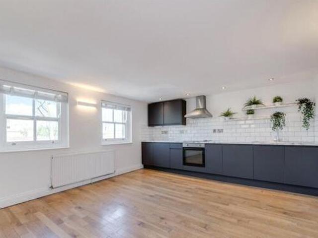 Honeyhill House, Byron Street, 2 Bedroom Flat