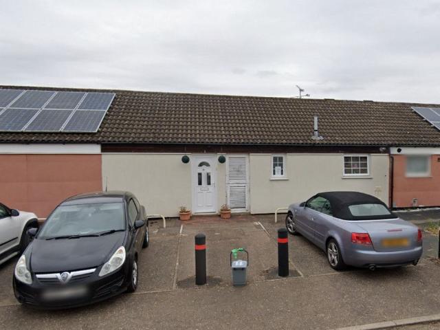 Honeyhill, Peterborough PE4, 3 bed terraced bungalow to rent, £1,200 pcm | PrimeLocation