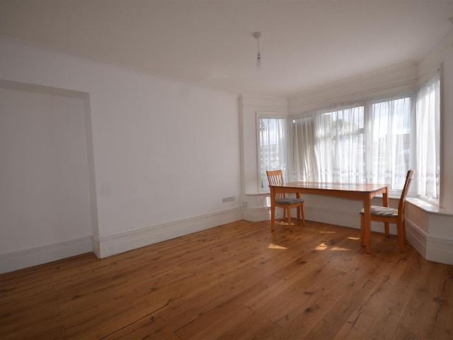 Honeypot Lane, Stanmore HA7, 1 bed flat to rent, £1,750 pcm | PrimeLocation