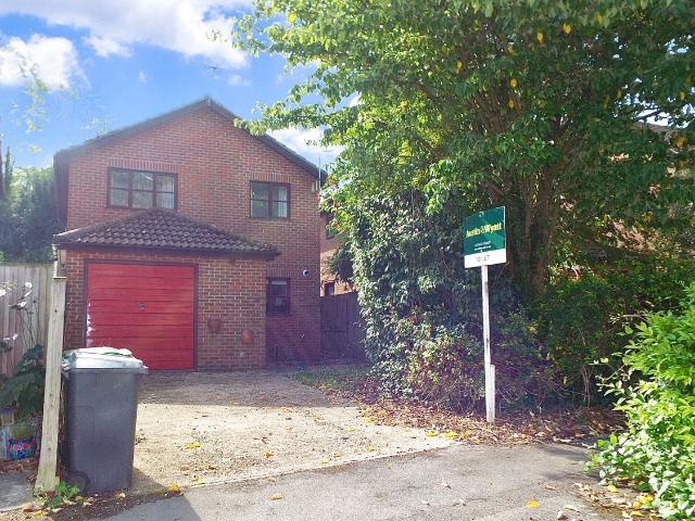 Honeysuckle Close, Winchester SO22, 4 bed detached house to rent, £2,000 pcm | PrimeLocation