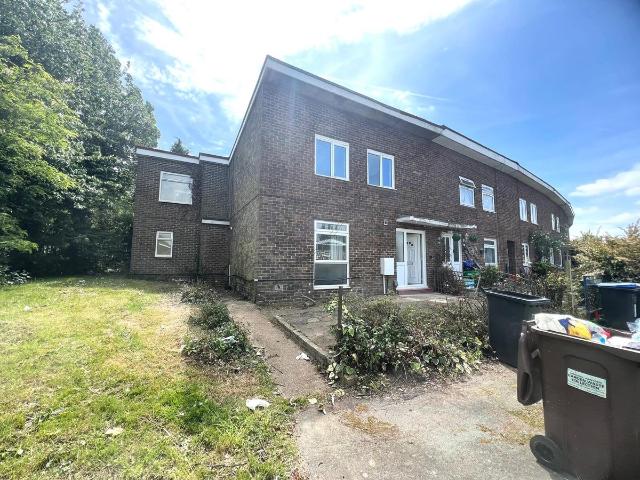 Honeysuckle Gardens, Hatfield AL10, 6 bed detached house to rent, £3,400 pcm | PrimeLocation