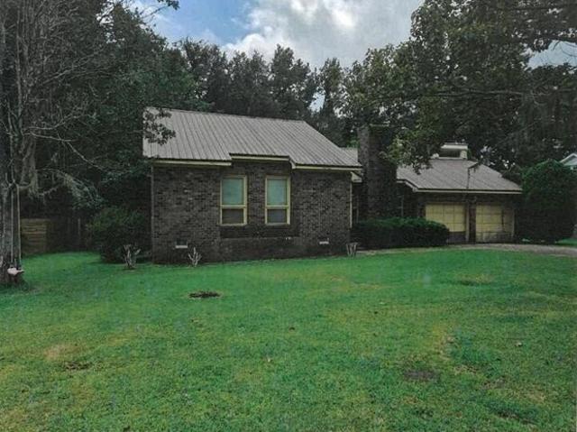 Honeysuckle Ln, Summerville, Home For Sale