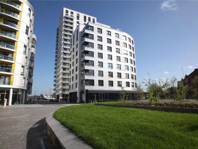Honister, 20 Alfred Street, Reading, Berkshire RG1, 2 bed flat to rent, £1,895 pcm | PrimeLocation