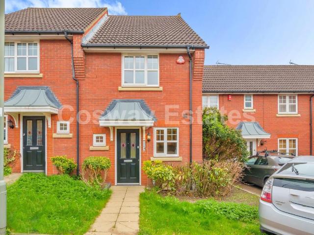 Honiton Gardens, Mill Hill NW7, 2 bed property to rent, £2,200 pcm | PrimeLocation