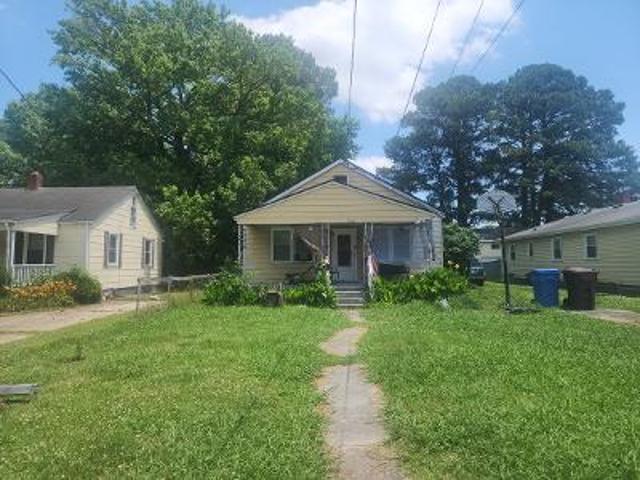 Hoover Ave