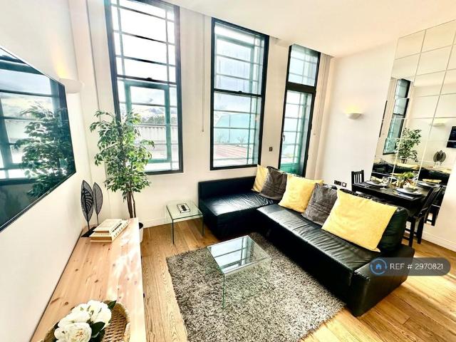 Hoover Building, Perivale, UB6 1 bed flat to rent £1,925 pcm £444 pw