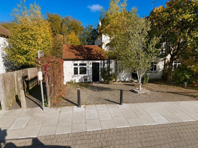Hood Avenue, London N14, Studio to rent, £1,245 pcm | PrimeLocation