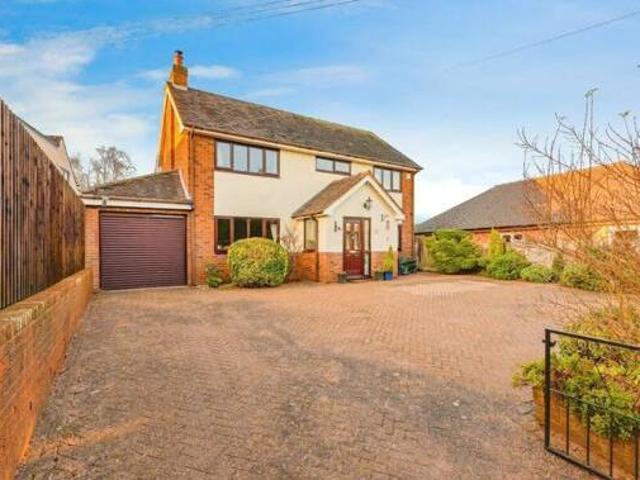 Hood Lane, Armitage, 4 Bedroom Detached