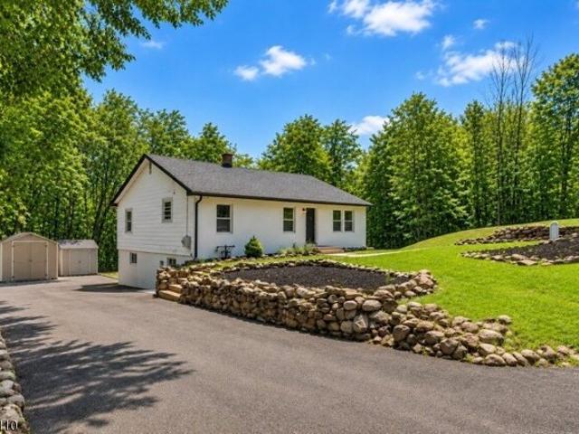 Hook Mountain Rd, Montville Township, Home For Sale