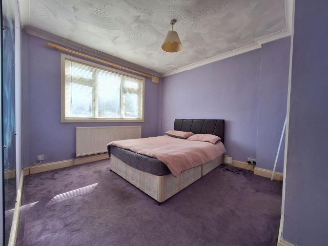 Hook Gate, Enfield EN1, 3 bed end terrace house to rent, £2,350 pcm | PrimeLocation