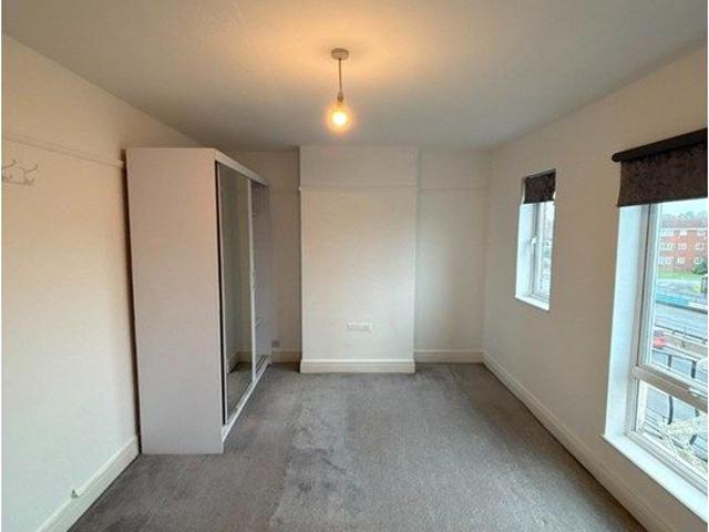 Hook Rise North, Surbiton KT6, 4 bed maisonette to rent, £2,543 pcm | PrimeLocation