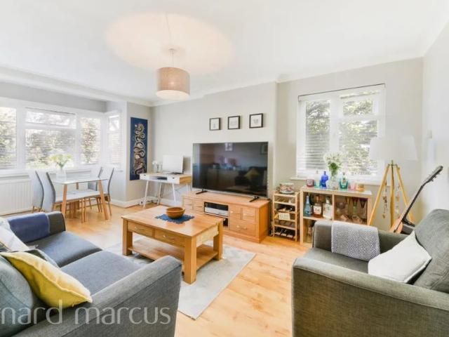 Hook Road, Surbiton