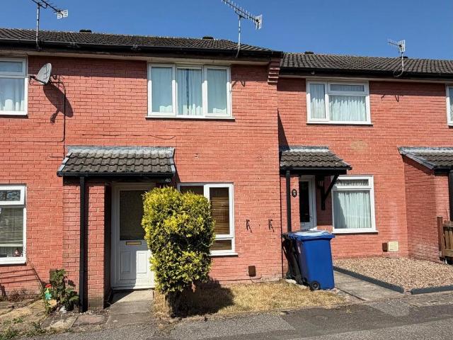 Hooke Close, Canford Heath, Poole 2 bed terraced house to rent £1,275 pcm £294 pw