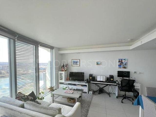Hoola, Tidal Basin Road, 2 Bedroom Apartment