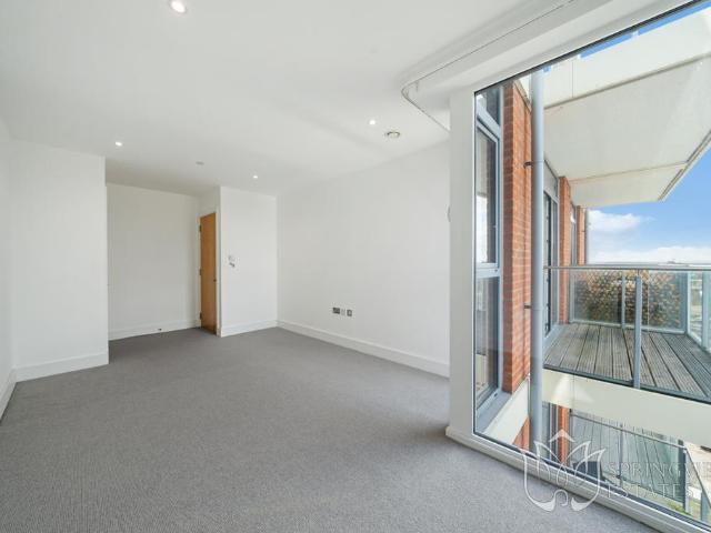 Hoopers Mews, London W3 1 bed flat to rent £2,000 pcm £462 pw