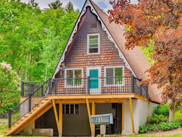 Hoadley Rd, Belmont, Home For Sale