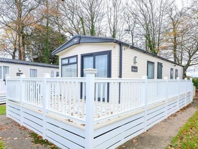 Hoburne Bashley Holiday Park, Rowan, New Milton, 2 Bedroom Park