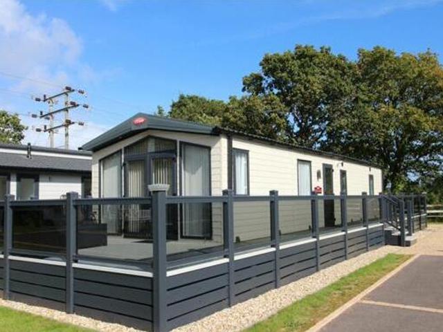 Hoburne Bashley, New Milton, 2 Bedroom Park