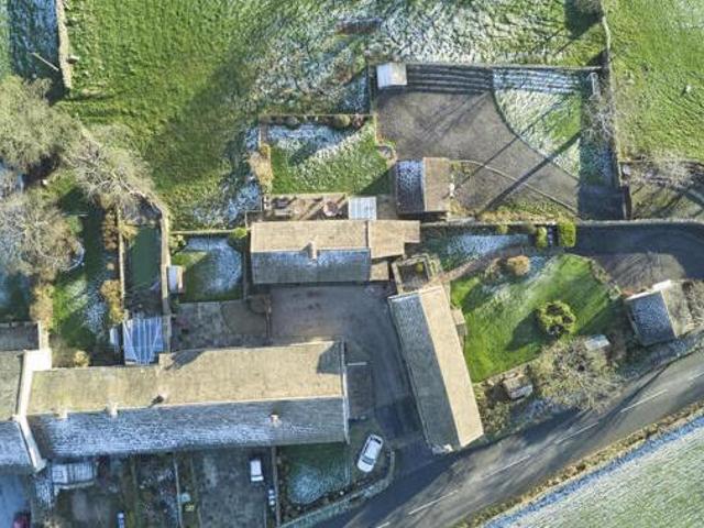 Hob Cote Lane, Oakworth, 5 Bedroom Farm